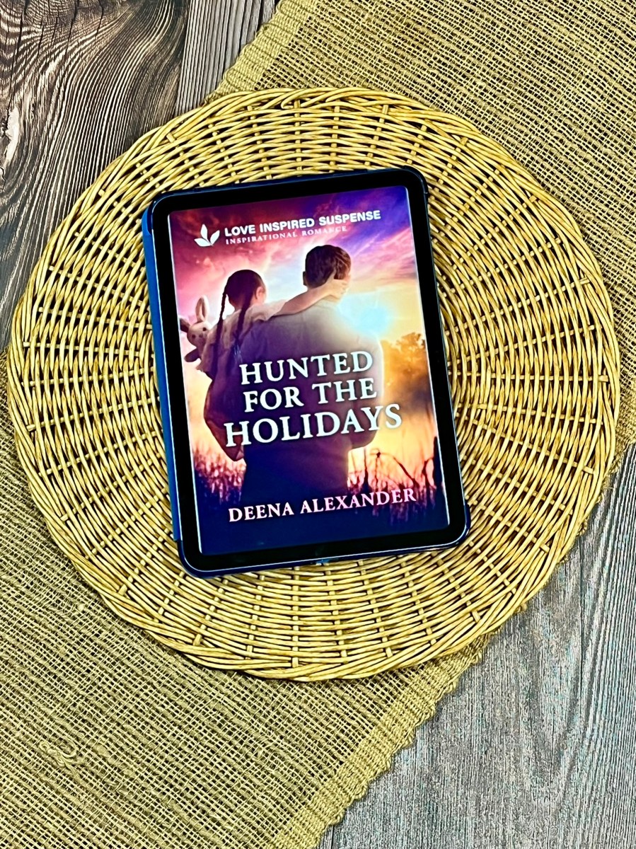 Book Review: Hunted for the Holidays by Deena Alexander – Carla's Book ...